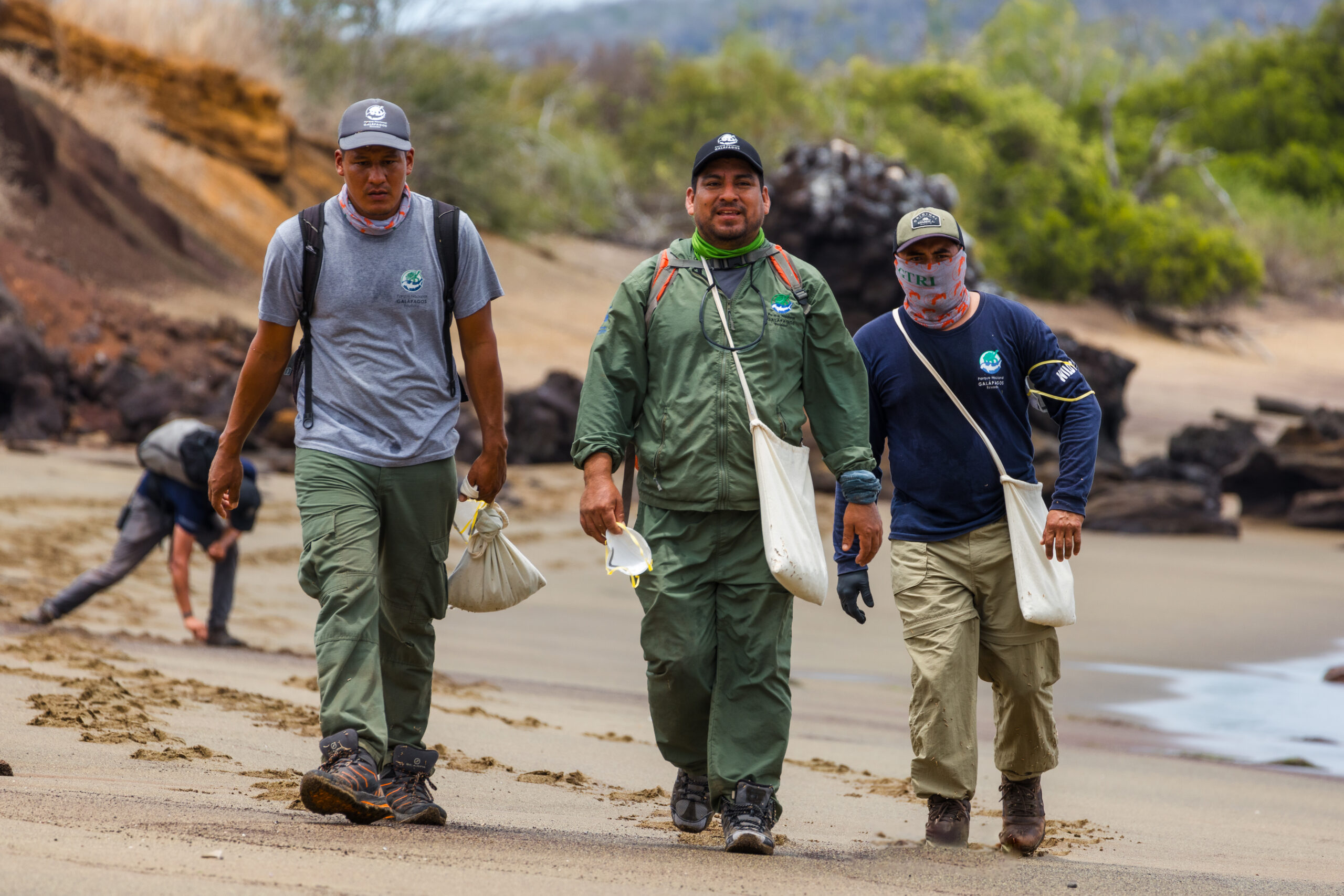 Rewilding the Galapagos: Bringing Back Lost Species - ICF